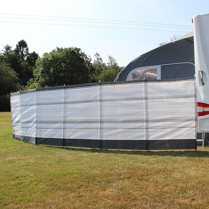 Blue Diamond 7 Pole Windbreak from Camperite Leisure