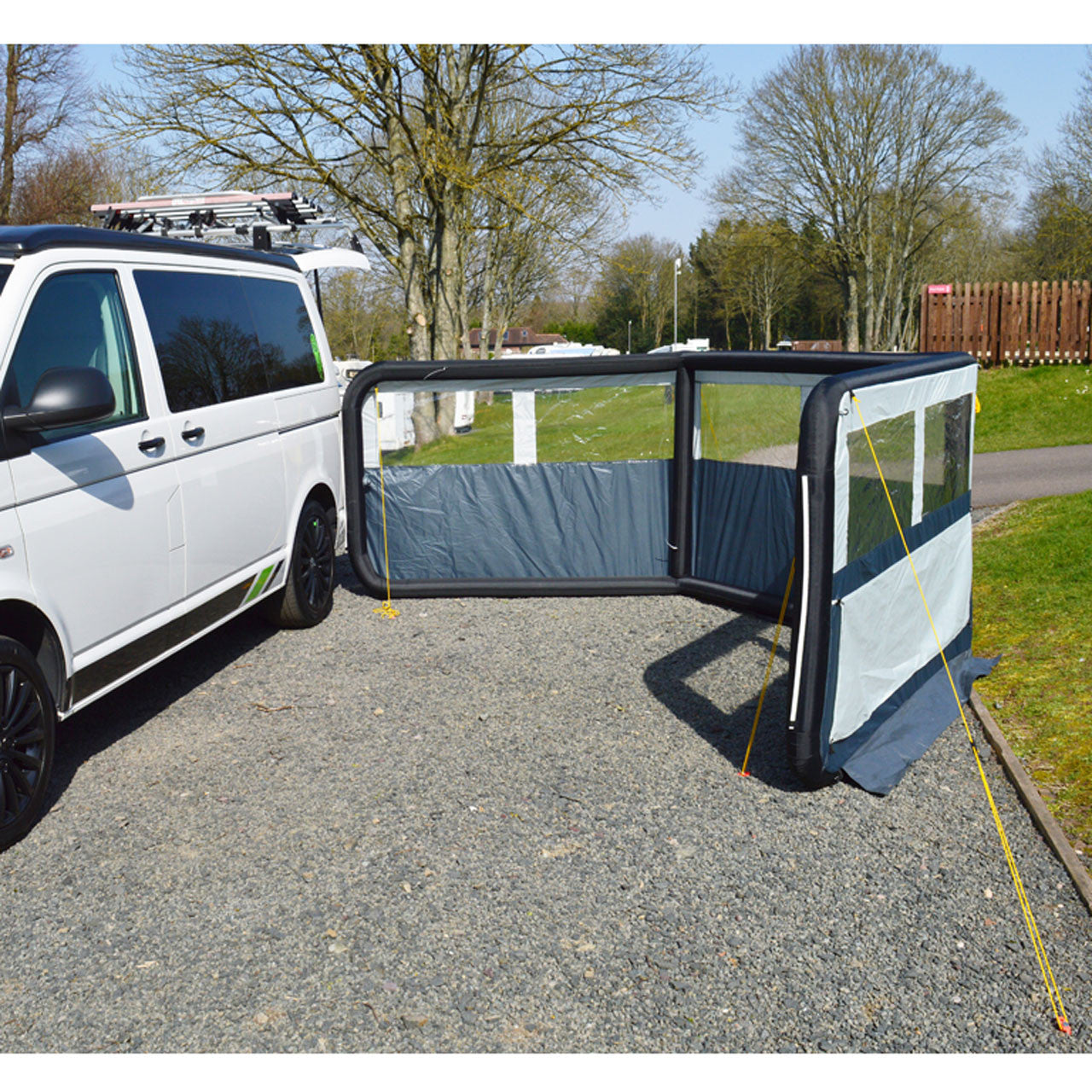 Maypole 3 Panel Inflatable Windbreak (Single Point Inflation) from ...